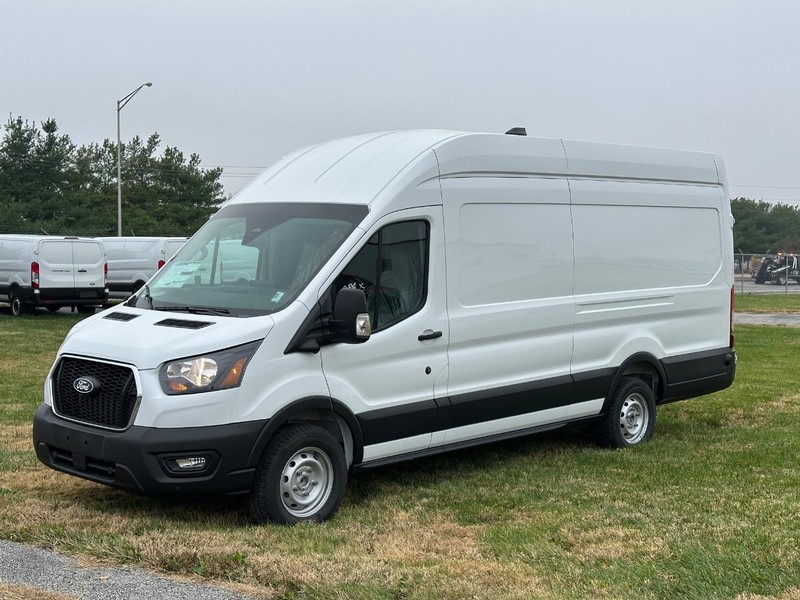 New 2026 Ford Transit Cargo Van T-250 148" EL Hi Rf 9150 GVWR RWD ...